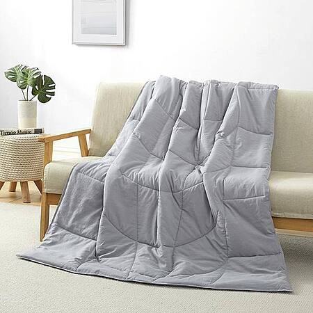 Puredown Down Alternative Ergonomic Throw Blanket 50" x 70" $33.15 ...