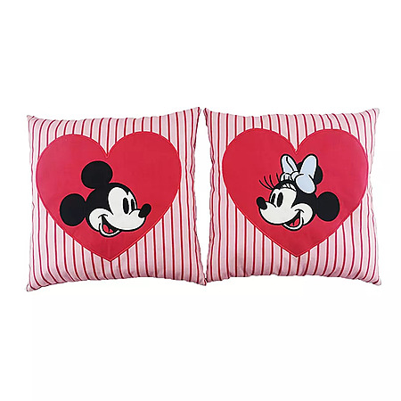 Celebrate Together™ Valentine's Day Disney's Mickey & Minnie Kiss ...