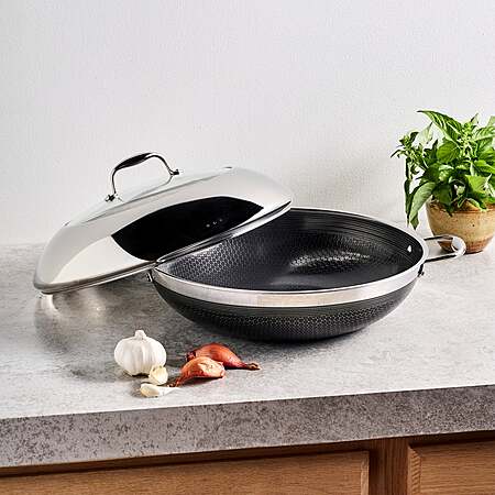 COSTCO - HexClad 14" Wok with Glass Lid - $149.99 - 2025-10-09
