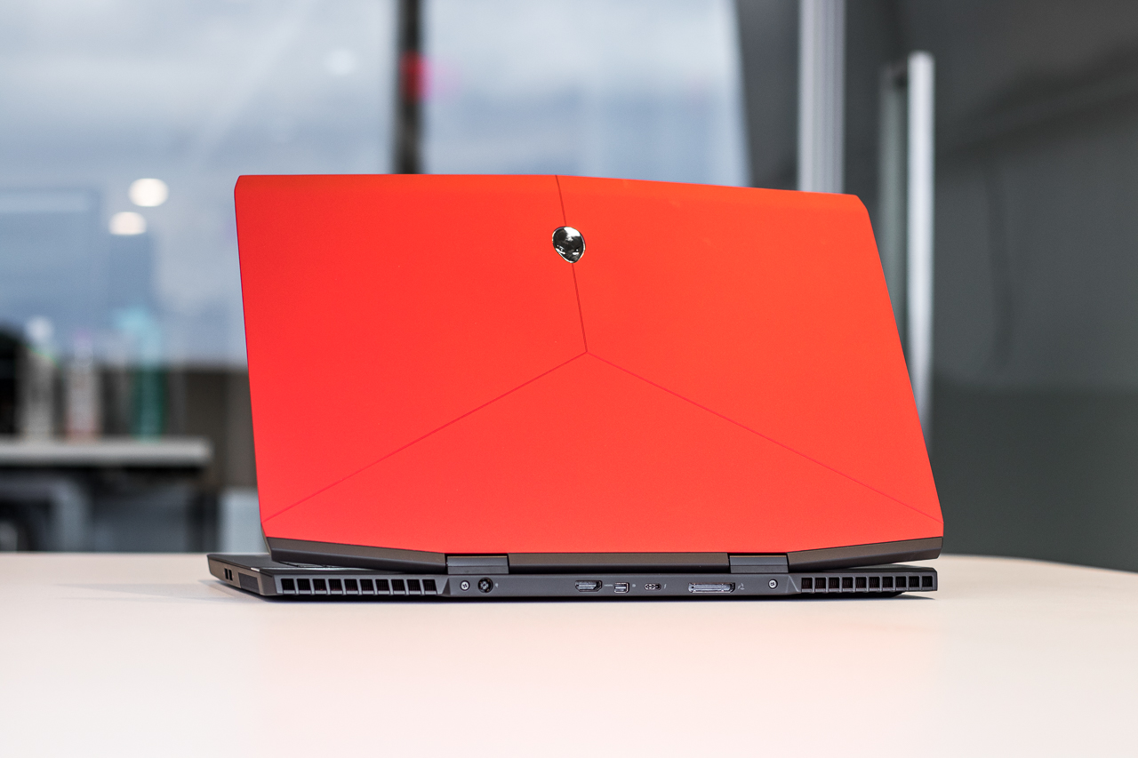 Alienware m17 Gaming Laptop Review: Portable Maximum Performance